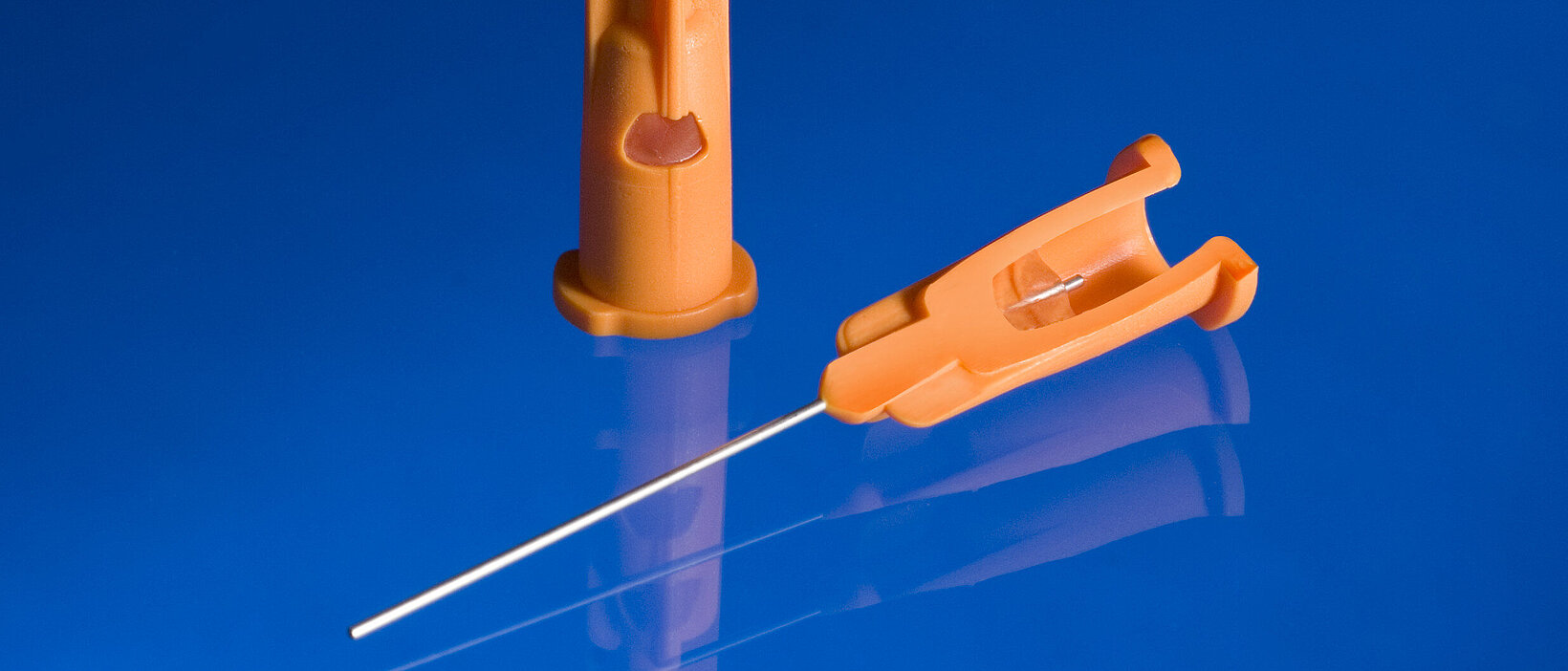 Insert molding & overmolding – RAUMEDIC