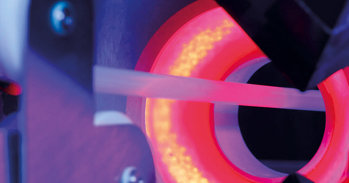 Extrusion of plastic and silicone tubing – RAUMEDIC