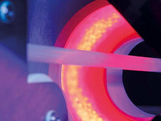 Extrusion of plastic and silicone tubing – RAUMEDIC
